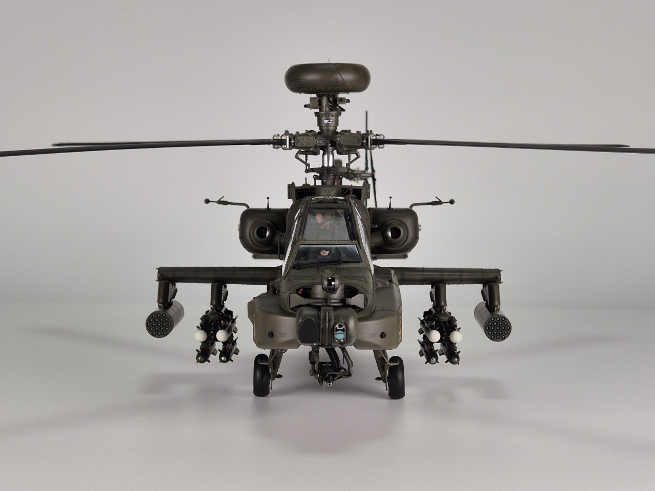 MMZ - 1/35 AH-64D 아파치