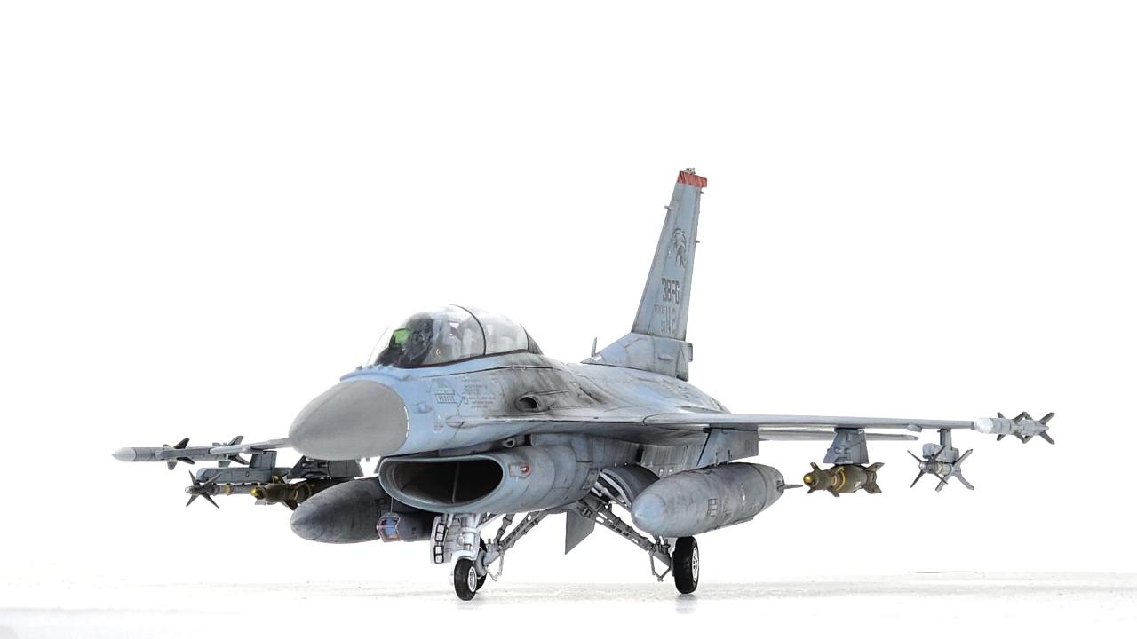 MMZ - F-16D 하세가와(1/48)