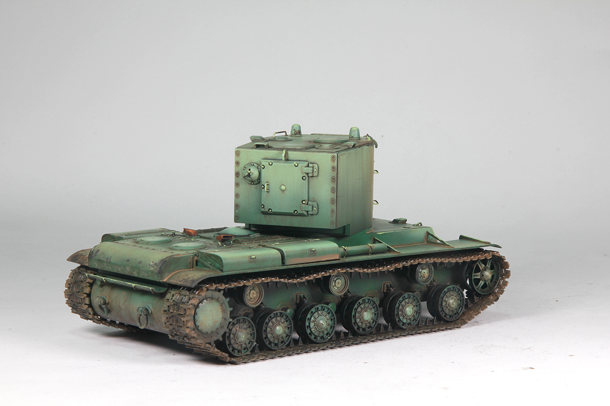 MMZ - 1/35 ZVEZDA KV-2