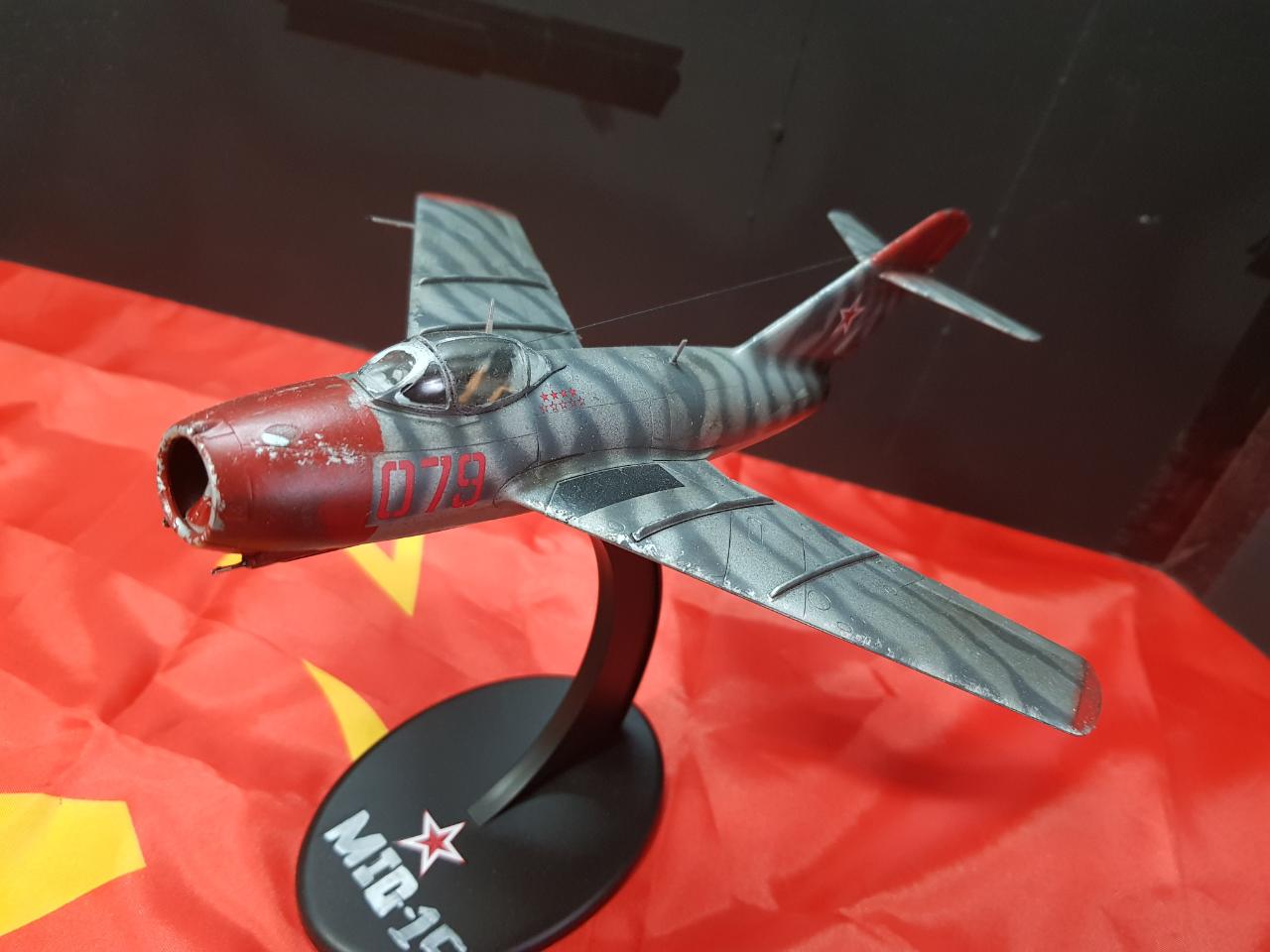 1/48 브롱코 MIG-15 (커스텀형)