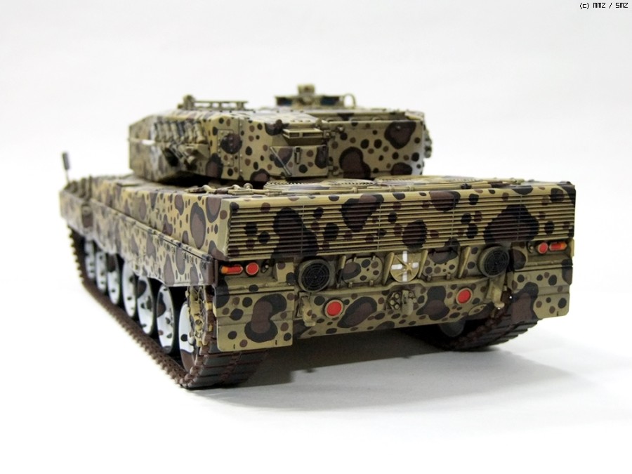 MMZ - 1/35 Leopard 2A4 (Hobby Boss)